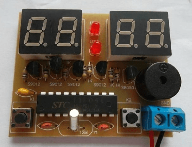DIY Kit Digitalt vækkeur DIY Kit Digitalt vækkeur